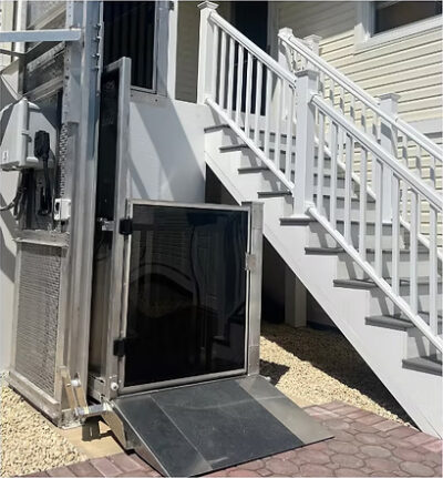 Carolina Lift Open Cab Outdoor Passenger Lift – 750 lb Capacity