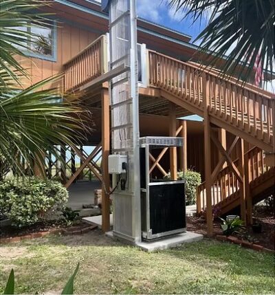 The Carolina Lift – Half Enclosed Outdoor Home Elevator